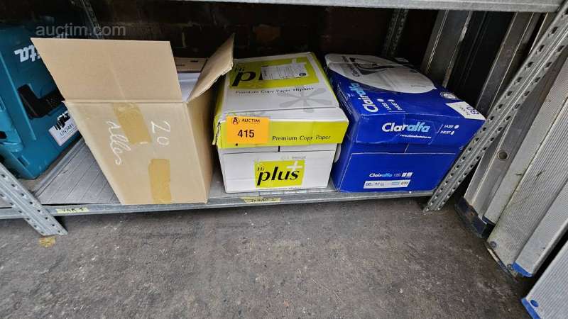 Pachete cu diferite hârtie (3x).